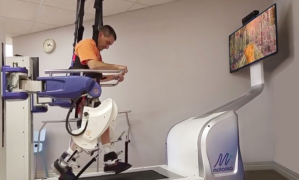 Spinal injury patient learns to walk again with Motorika’s ReoAmbulator ...